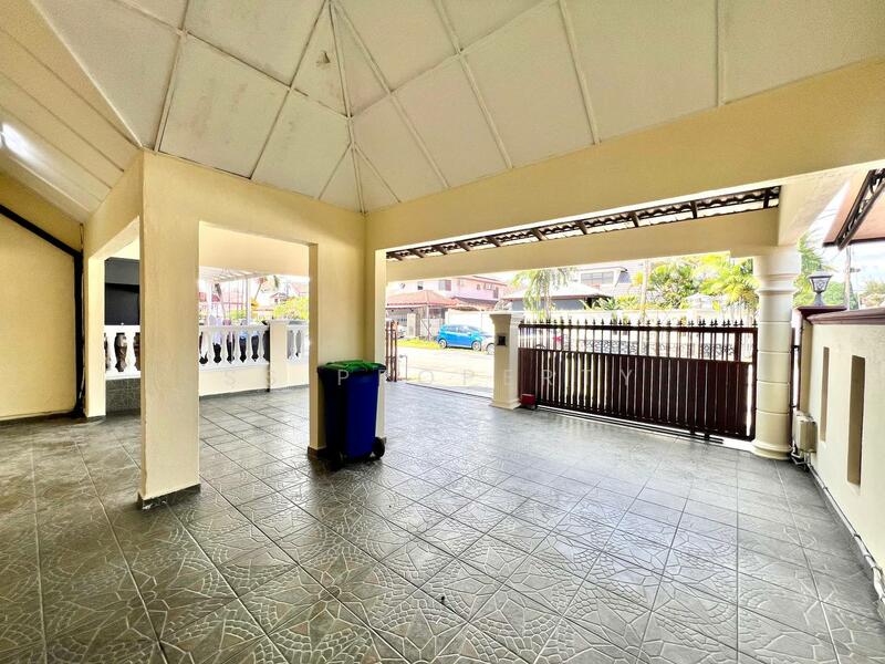 1.5-storey Terraced House for Sale in Subang Jaya (Selangor) - SS PROPERTY