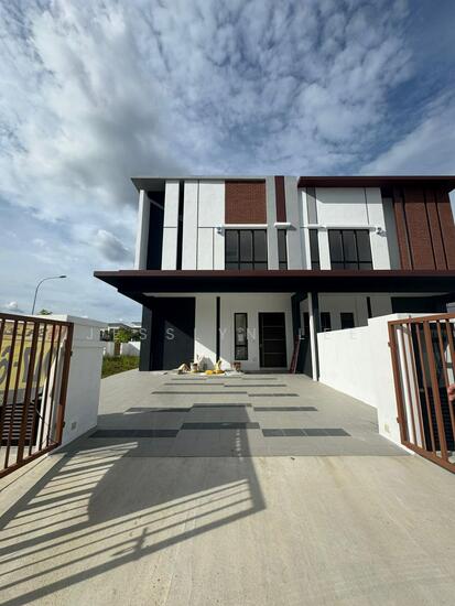 Semi-Detached House for Rent in Hulu Langat (Selangor) - Jesslyn Lee