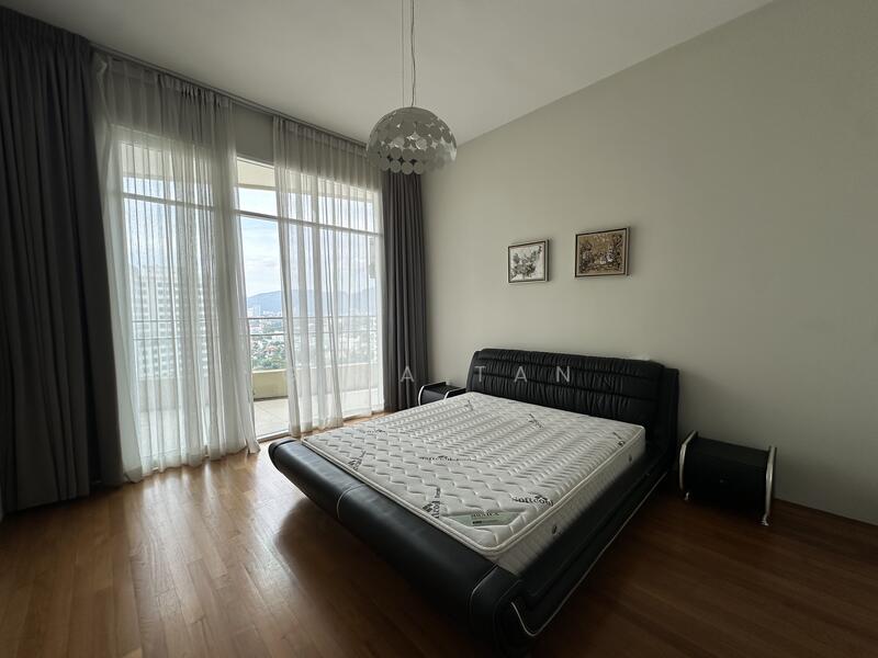 Condominium for Rent at 8 Gurney (The Shore Condominium) - Gina Tan