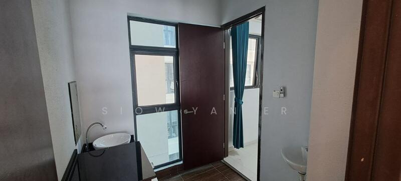 Condominium for Sale at Royal Strand @ Country Garden Danga Bay - Siow ...