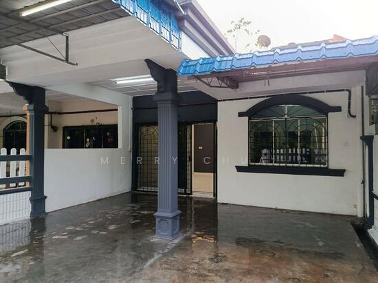 1-storey Terraced House for Sale in Kluang (Johor) - Merry Chua