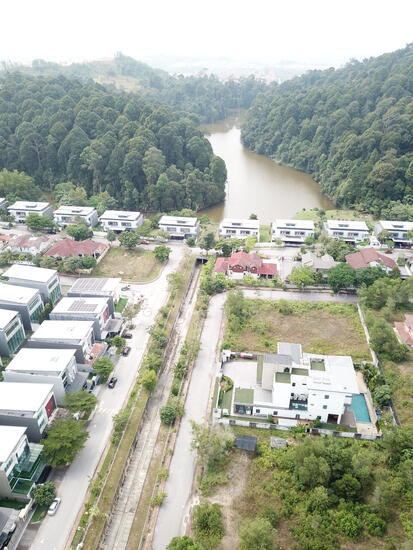 Zero-Lot Bungalow for Sale in Seksyen U10 (Shah Alam) - Kent Lee Jing Guang