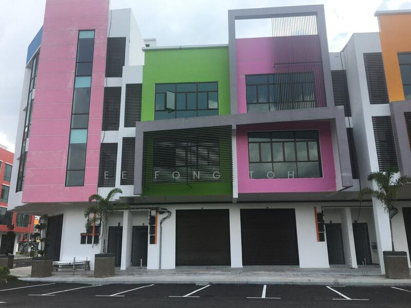 Shop / Office for Sale in Nusantara Prima (Gelang Patah) - Ee Fong Toh