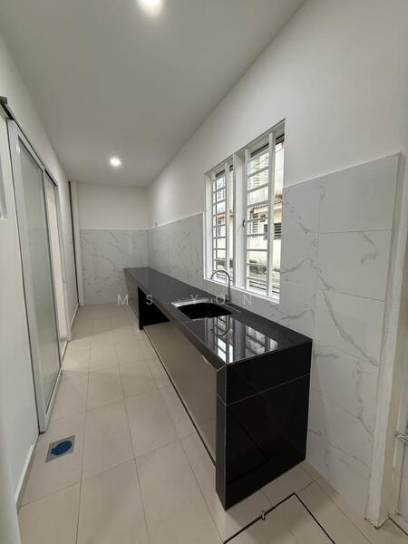 2.5-storey Terraced House for Sale in Ipoh (Perak) - Ms Yong