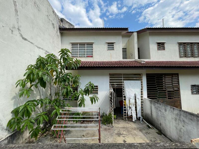 Desa Salak Permai untuk Untuk Dijual - RM 390,000, Jan 2026