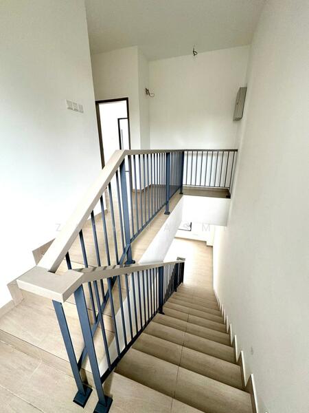 3-storey Terraced House for Sale in Salak Selatan (Kuala Lumpur) - Zaty ...