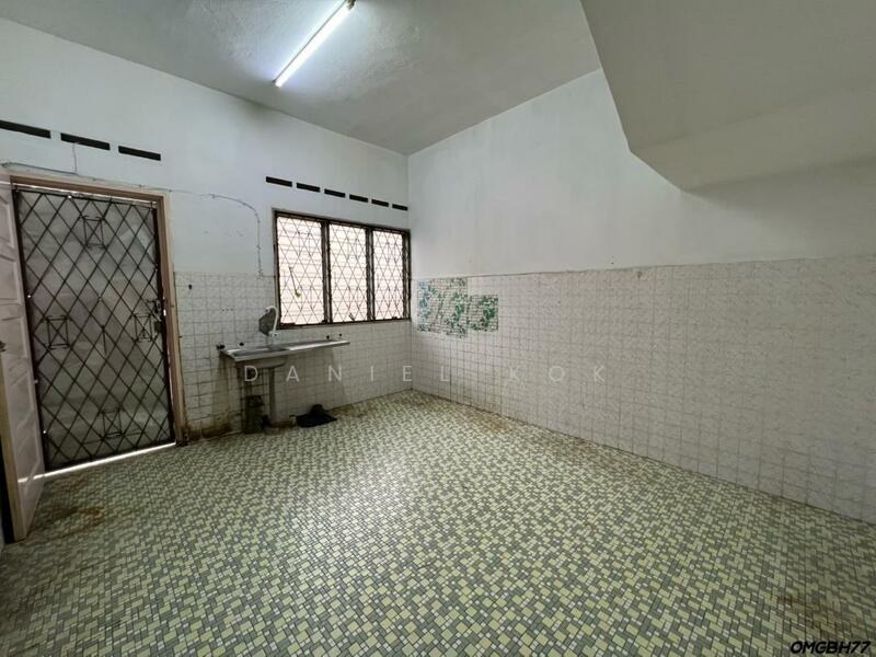 RM550k! 24x75ft! 4R3B! Value Buy Tepi Sungai Teluk Pulai Klang 2 Sty ...