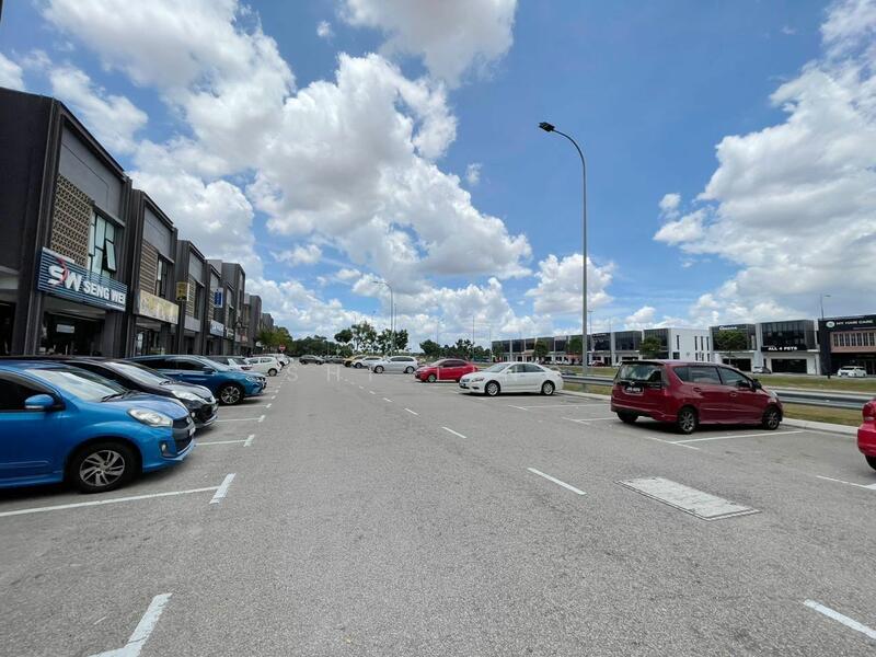 Shop for Sale in Eco Business Park 2 Senai (Senai) - Shi Ting