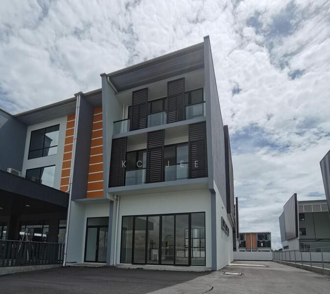 Warehouse for Sale in Kuching (Sarawak) - KC Jee