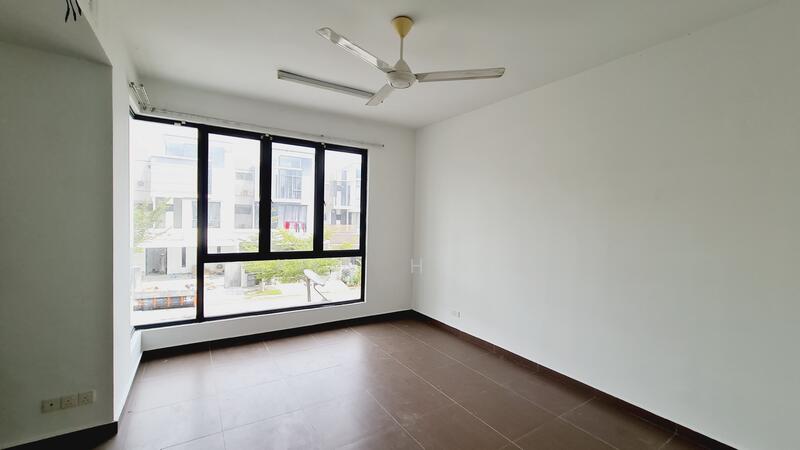 3-storey Terraced House for Sale in Mutiara Heights (Kajang) - Kin Hoe