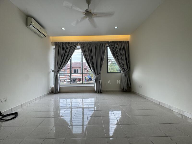 2-storey Terraced House for Sale in Seri Kembangan (Selangor) - KEN TAN