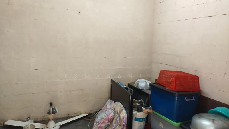 1-storey Terraced House for Sale in Petaling Jaya (Selangor) - Esharani