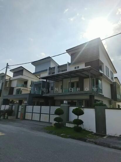 Semi-Detached House for Sale in Ipoh (Perak) - Kelvin Chow