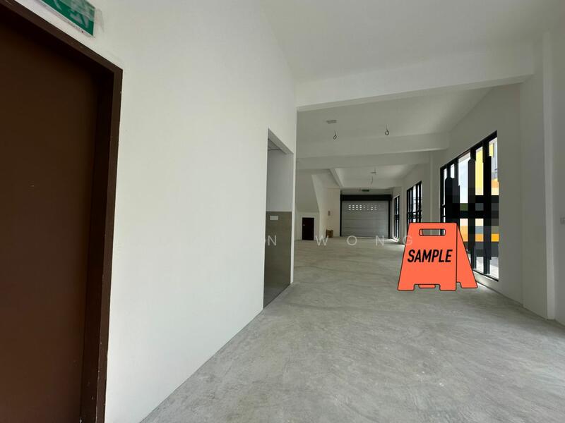 Shop / Office for Sale in Taman Mount Austin (Tebrau) - Jordan Wong