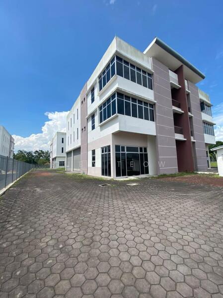 I-Parc Tanjung Pelepas – 3 Storey Semi-Detached Factory (Tenanted) for ...