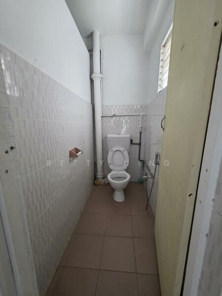 2-storey Terraced House for Sale in Seksyen 17 (Petaling Jaya) - Betty Ning