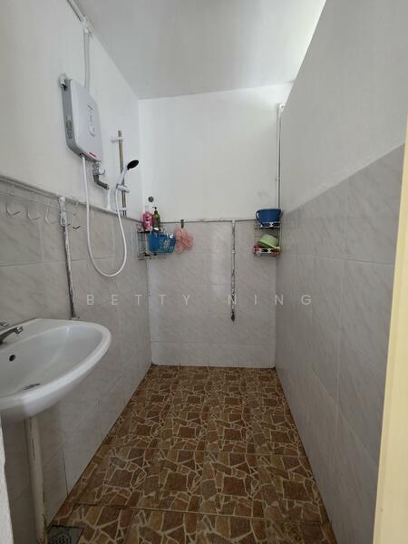 2-storey Terraced House for Sale in Seksyen 17 (Petaling Jaya) - Betty Ning