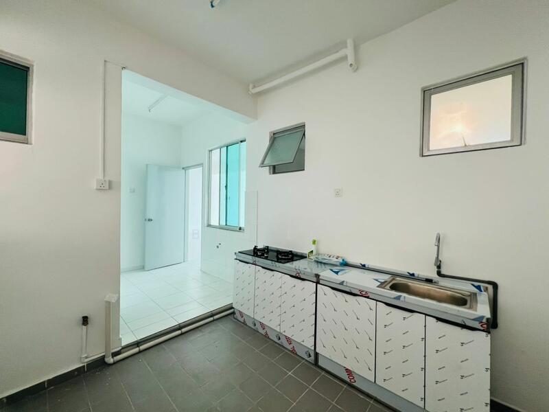 Condominium for Rent at The Golden Triangle Condominium - Ben Lee