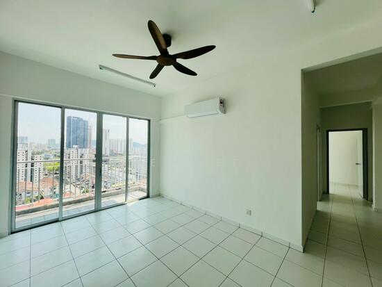 Condominium for Rent at The Golden Triangle Condominium - Ben Lee