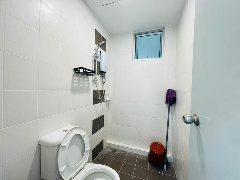 Condominium for Rent at The Golden Triangle Condominium - Eva Liew