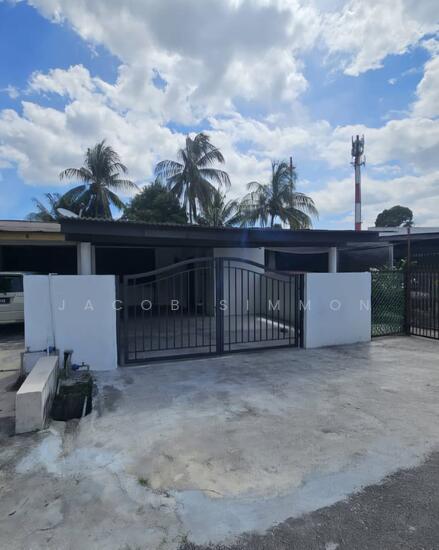 Terraced House for Rent in Dengkil (Selangor) - Jacob Simmon