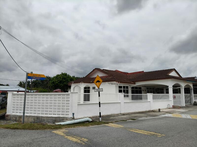 Parit Raja untuk Untuk Dijual - RM 390,000, Jan 2026