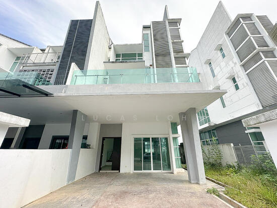 3-storey Terraced House for Sale in Dolomite Templer (Rawang) - Lucas Loh