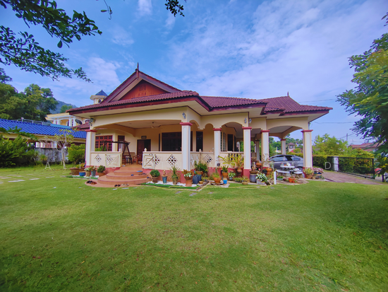 Bungalow for Sale in Taman Chendering Utama (Cenering) - Alias Bin Mohamad