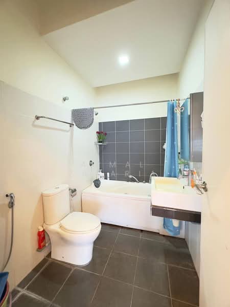 Presint 2 Bandar Nusaputra @ Puchong untuk Untuk Dijual - RM 750,000 ...