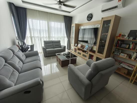 Condominium for Rent at The Clovers - Phei Ching