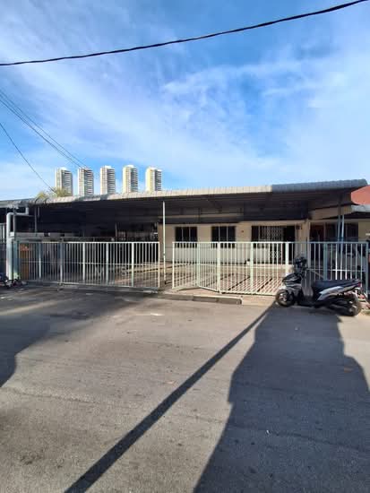 Semi-Detached House for Sale in Taman Green Lane (Jelutong) - Ms Chang