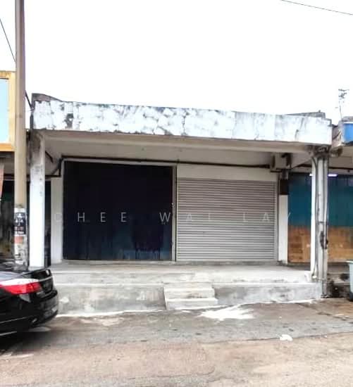 Shop for Sale in Taman Intan (Kluang) - Chee Wai Lay