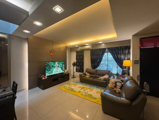 2-storey Terraced House for Sale in Taman Molek (Johor Bahru) - Caryn Ter