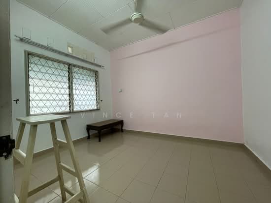 1-storey Terraced House for Sale in Island Glades (Jelutong) - Vince Tan