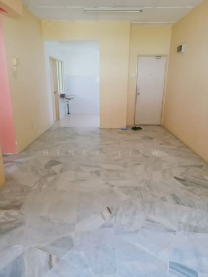 Apartment for Sale at Pinang 1B Gallery 1E - Henry Liew