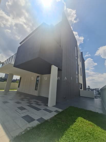 Bungalow for Sale in Balakong (Selangor) - Shu Wai