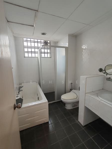 2-storey Terraced House for Sale in Kota Kemuning (Shah Alam) - Irish Shek