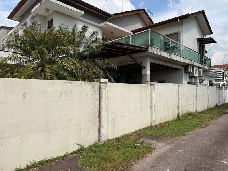 Cluster House for Sale in Taman Putri Kulai (Kulai) - Fu Heng Chong