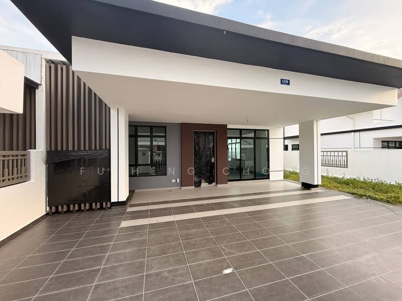 Semi-Detached House for Sale in Bandar Putra (Kulai) - Fu Heng Chong