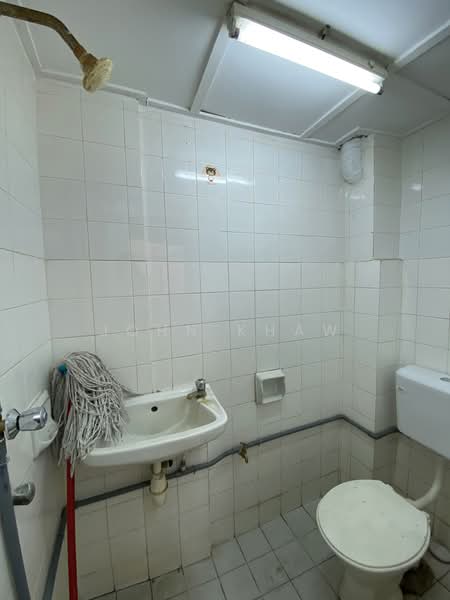 Apartment for Rent at Iris Apartment - John Khaw