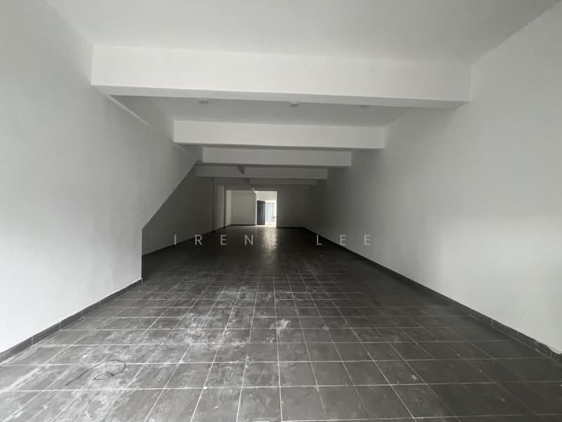 Shop for Rent in Subang Jaya (Selangor) - Irene Lee