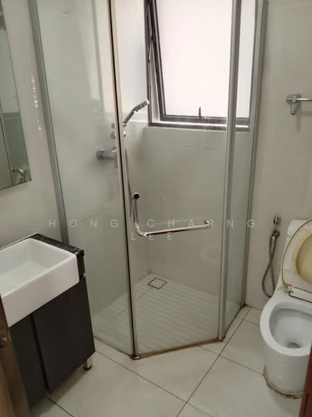 Condominium for Rent at Bay Laurel @ Country Garden Danga Bay - Hong ...