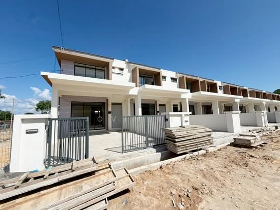 2-storey Terraced House for Sale in Parit Buntar (Perak) - Jovin Lee