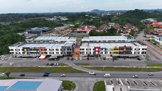 Shop for Sale in Kota Padawan (Kuching) - Sherene Kok