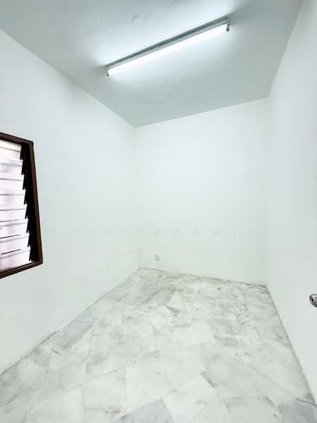 2-storey Terraced House for Sale in Taman Mega Jaya (Ampang) - Azli Ibrahim