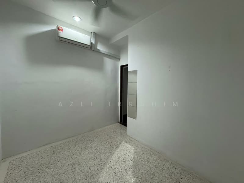 1-storey Terraced House for Sale in Bandar Bukit Mahkota (Bangi) - Azli ...