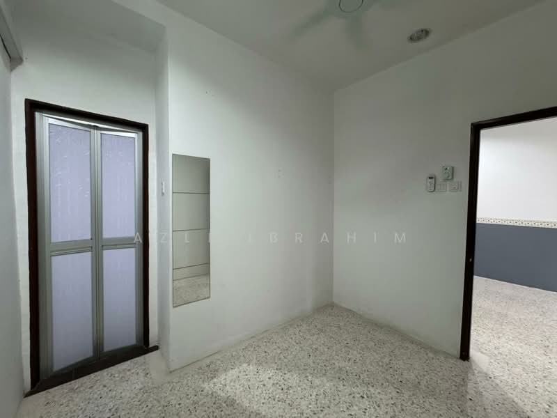 1-storey Terraced House for Sale in Bandar Bukit Mahkota (Bangi) - Azli ...