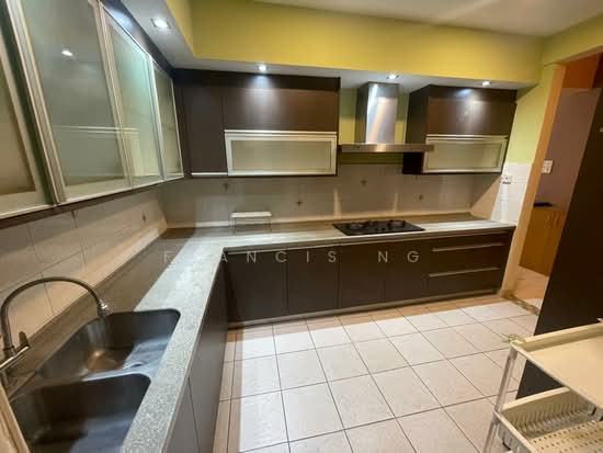 Condominium for Rent at Casa Kiara - Francis Ng