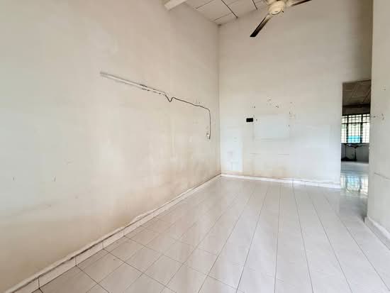1-storey Terraced House for Sale in Senai (Kulai) - Paggie Tee