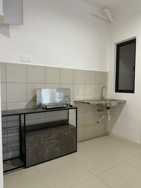 Condominium for Rent at Vierra Residence - Gordon Tong